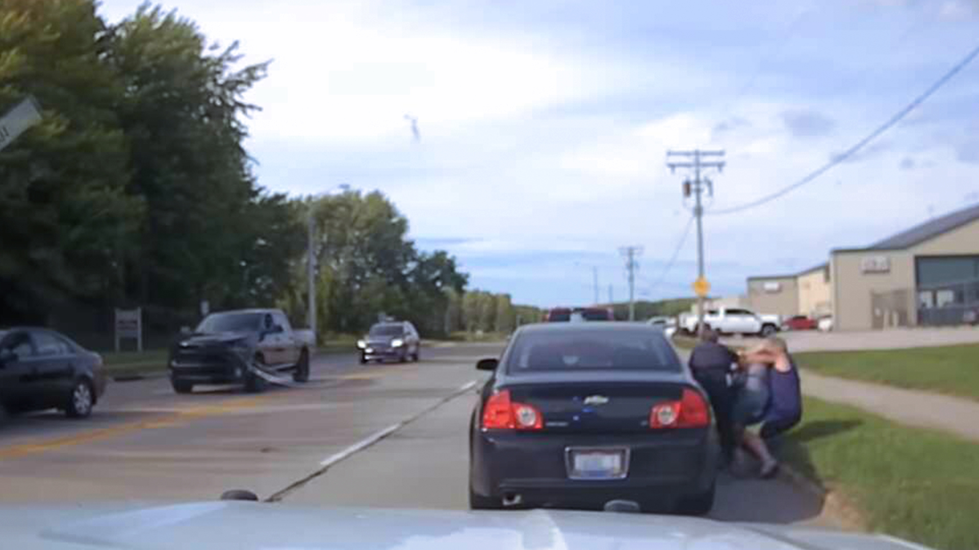 'We're Thankful': See the Shocking Moment Good Samaritans Tackled Man ...