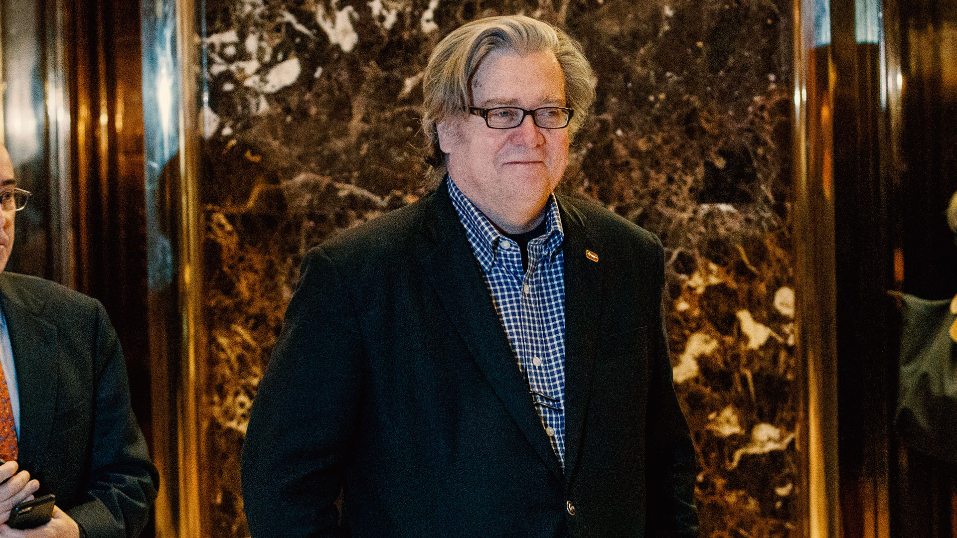 Steve Bannon Leaves Breitbart News | CBN News