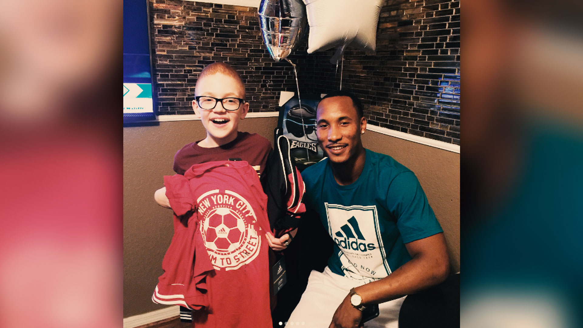 Football Player Who Had Lunch With Autistic Boy Signs with New York ...